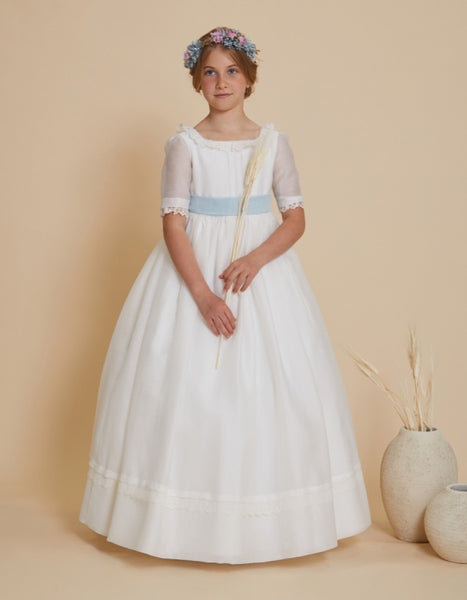 Size 10 in stock French Sleeves Spanish Communion Gown Amaya 617024MD ...